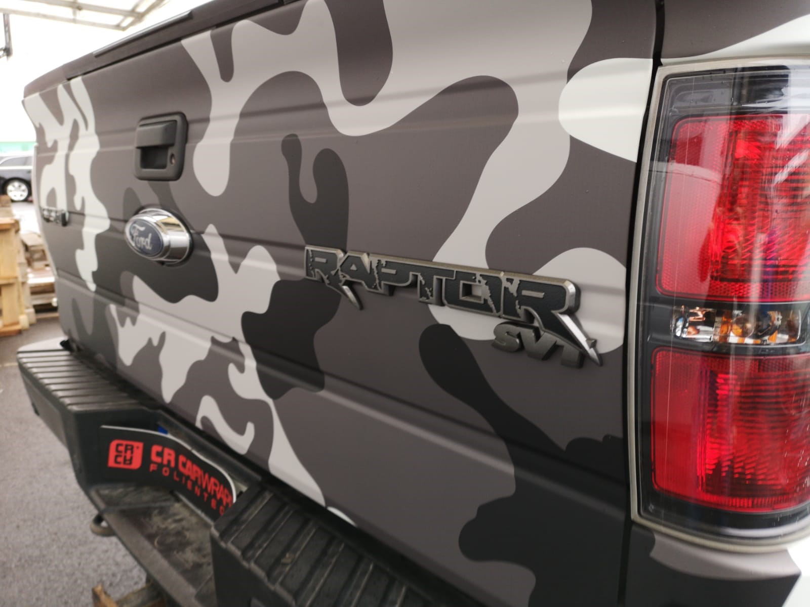 Ford Raptor Camouflage Digitaldruck Komplettfolierung - Folientechnik ...